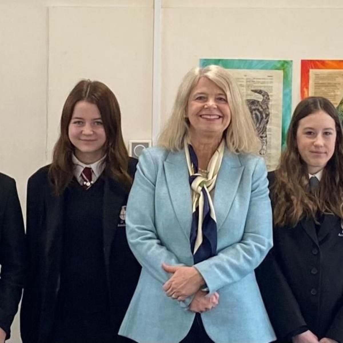 Dyson Perrins CofE Academy - Visit by Harriet Baldwin, MP for West ...