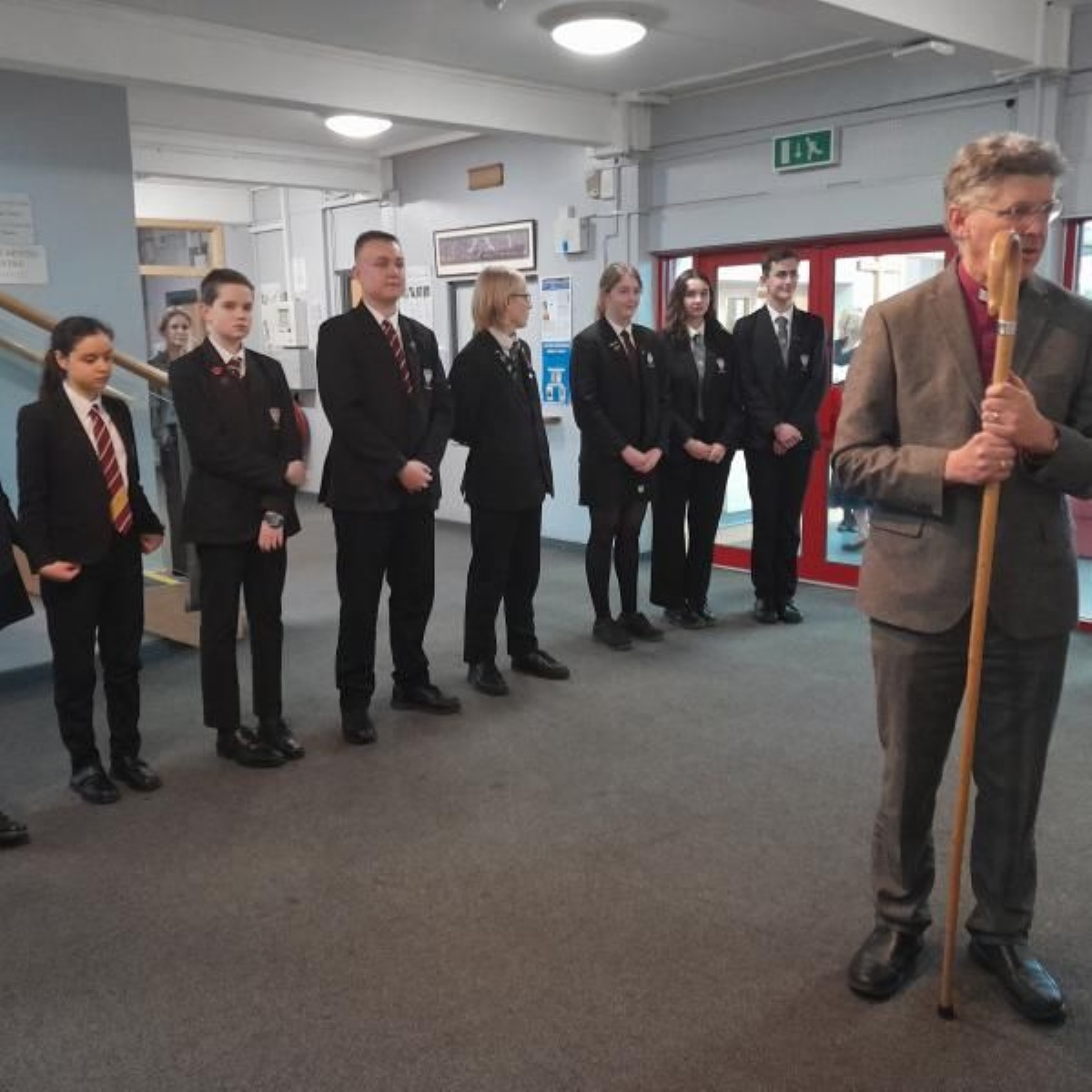 Dyson Perrins CofE Academy - Bishop of Dudley visits Dyson Perrins